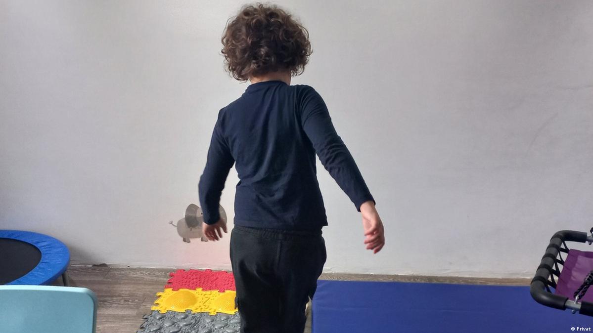 Poniženi i uvređeni: Deca sa autizmom u Srbiji