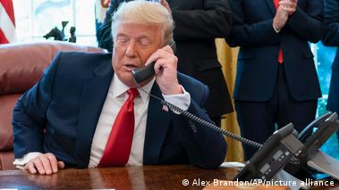 US: Trump suspends planned 50% tariffs on EU