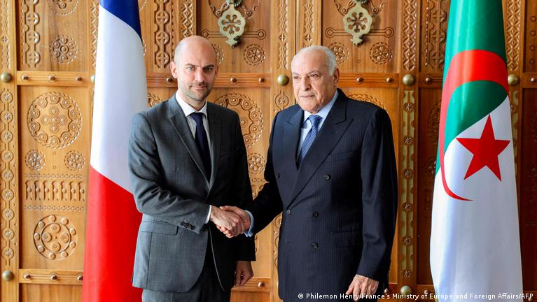 Faransa: Alaka ta kara tsami da Aljeriya – DW – 04/17/2025