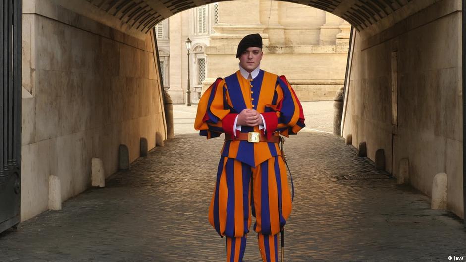 A vida como soldado da misteriosa Guarda Suíça no Vaticano