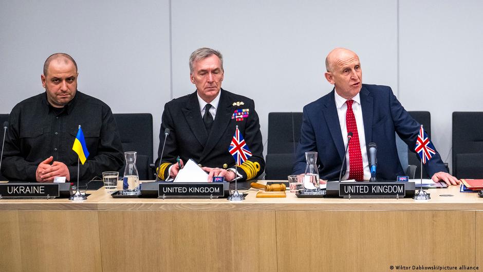 UK, Germany host Ukraine support talks as US takes back seat – DW – 04 ...