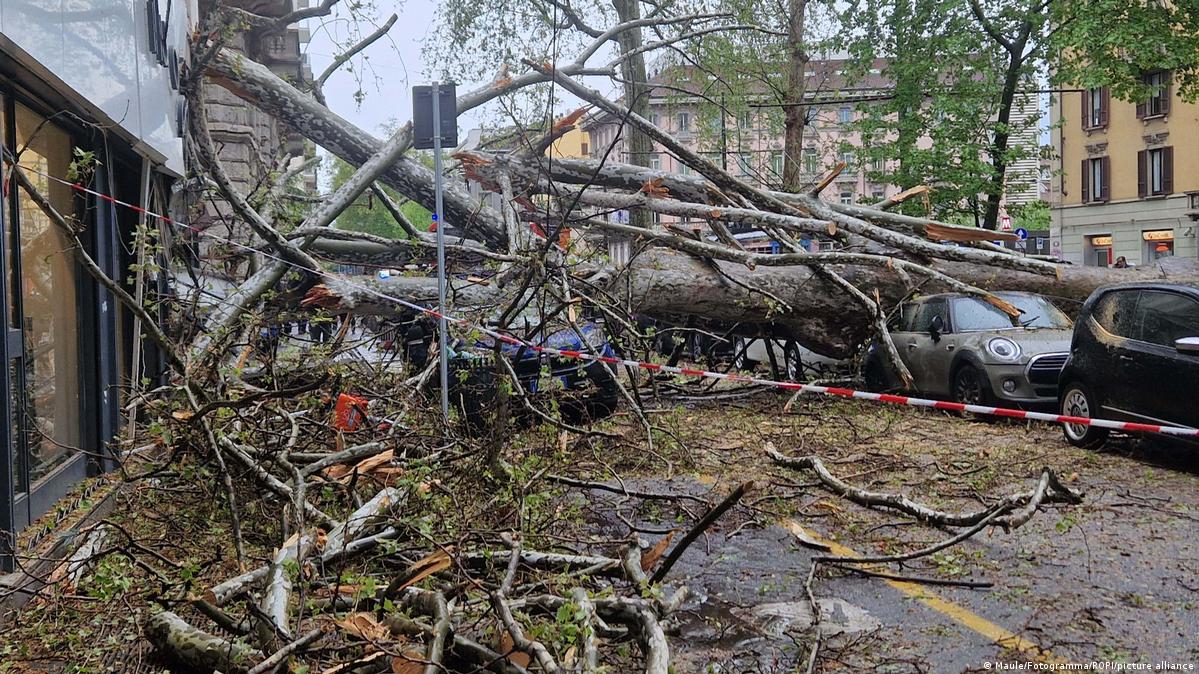 Deadly storm hits north Italy, Switzerland, French Alps
