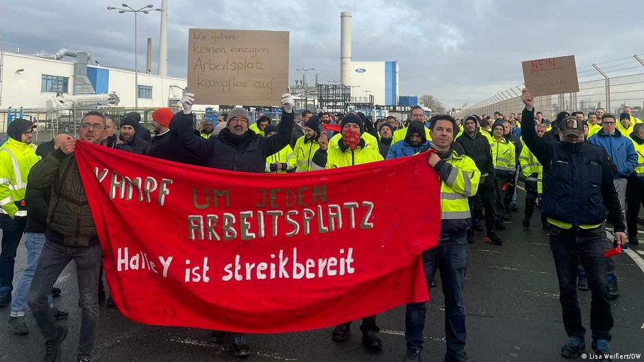 Ford Cologne strike over job cuts – DW – 05/15/2025