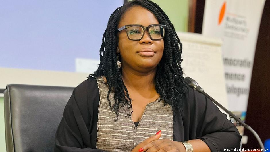 "La jeunesse malienne tient à la démocratie" (Aïssata Ly)