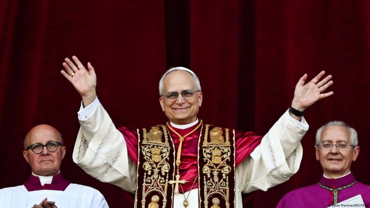 "ليو الرابع عشر" ـ أول أمريكي على رأس الكنيسة الكاثوليكية – DW – 2025/5/8