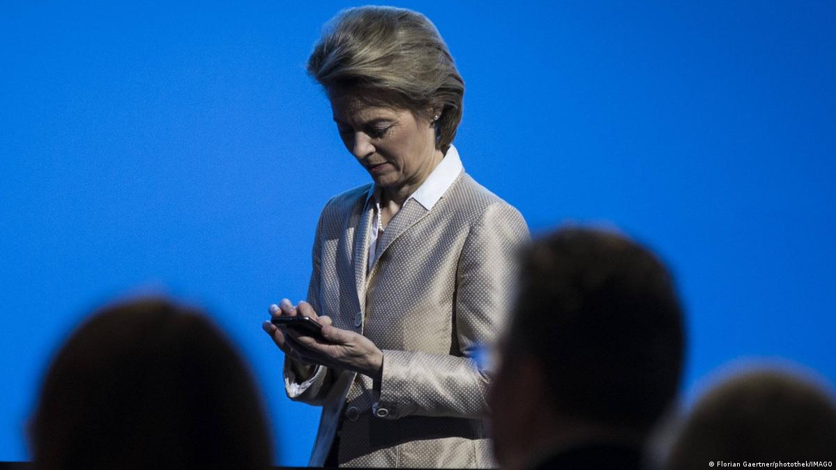 Pfizergate: Τα χαμένα SMS της φον ντερ Λάιεν – DW – 14/05/2025