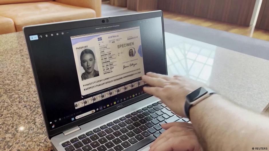 How will Australia enforce its under-16s social media ban? – DW – 05/30 ...