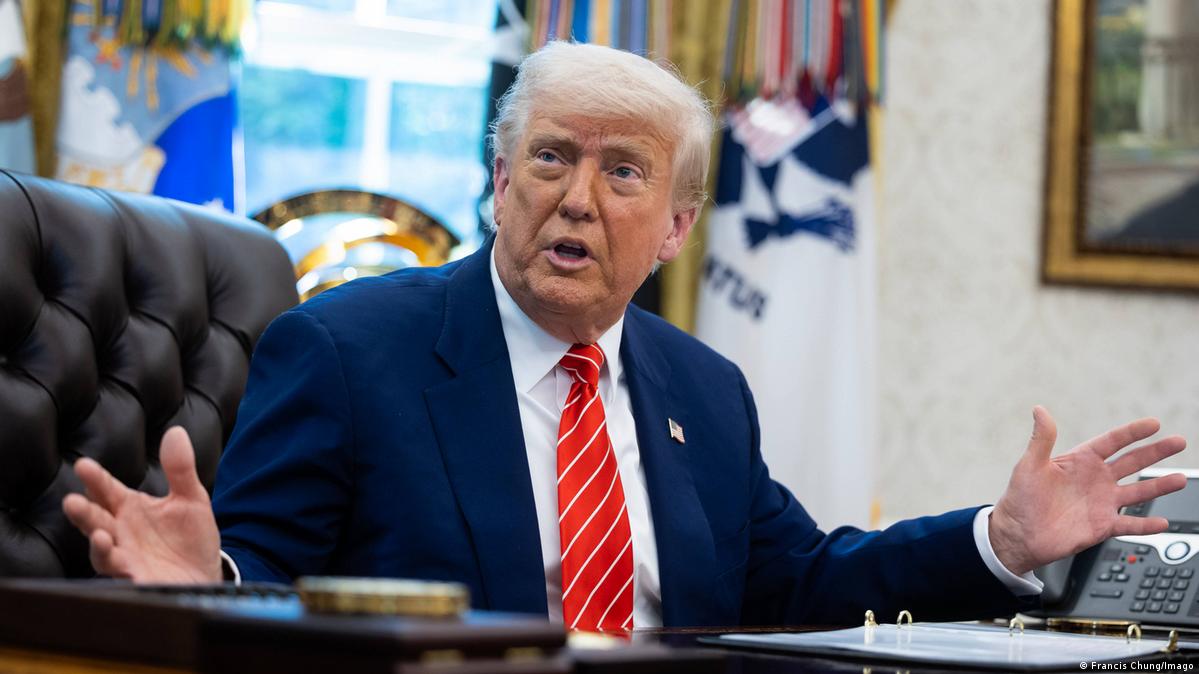 US updates: Trump's 50% steel tariffs come into force