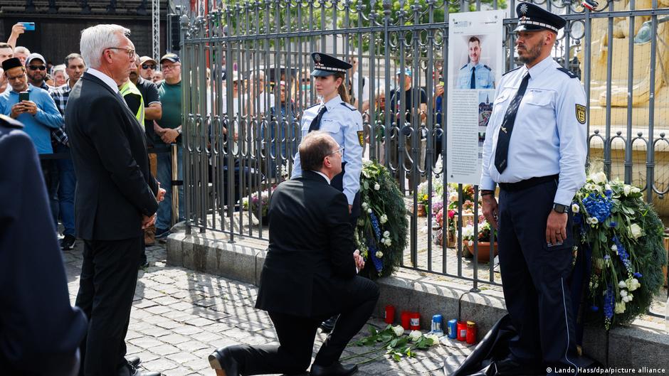 Germany updates: Mannheim remembers 2024 knife attack victim – DW – 05 ...