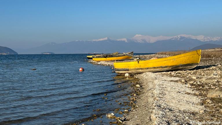 Rescuing Lake Prespa through cross-border activism – DW – 10/28/2025