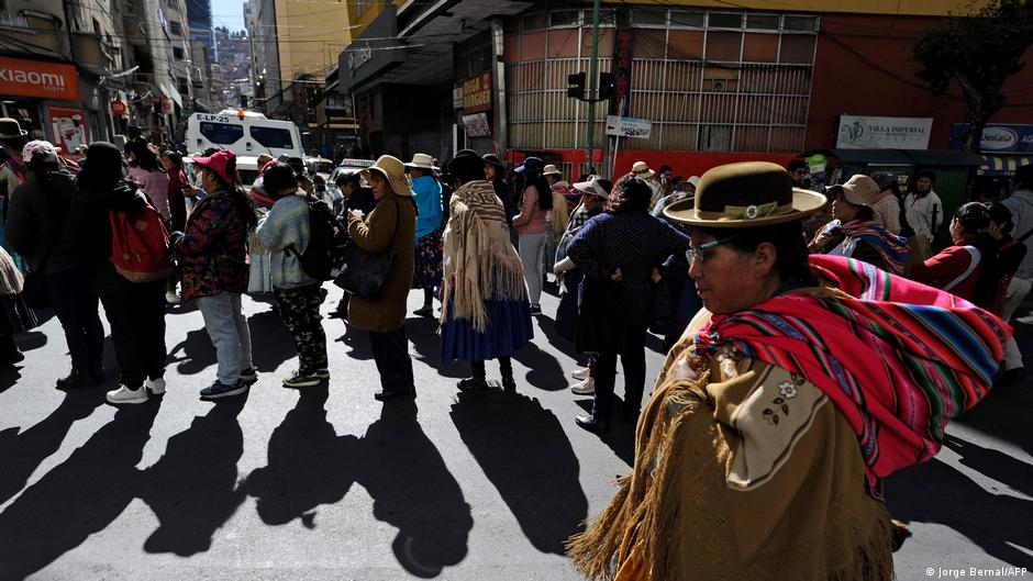 Protestas en Bolivia contra el veto a candidatura de Morales