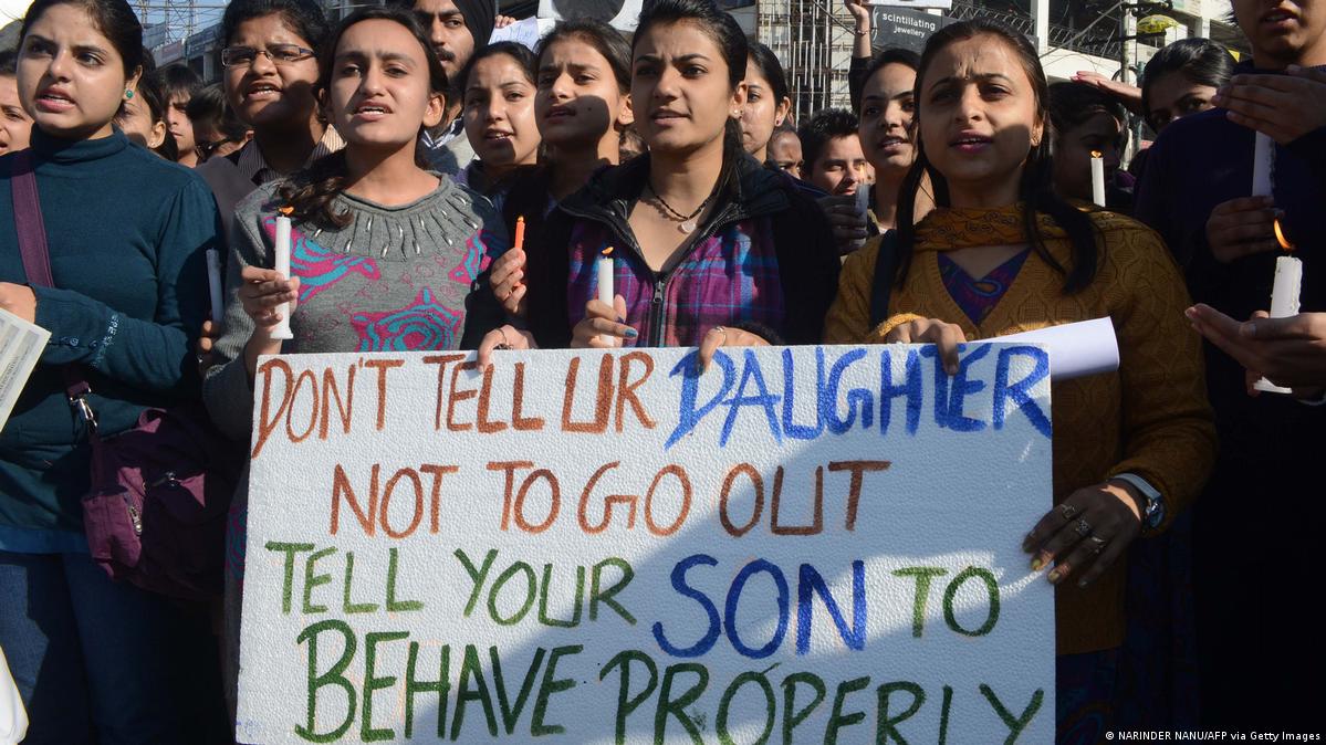 Indian women face growing threat of incel culture, misogyny – DW – 06 ...