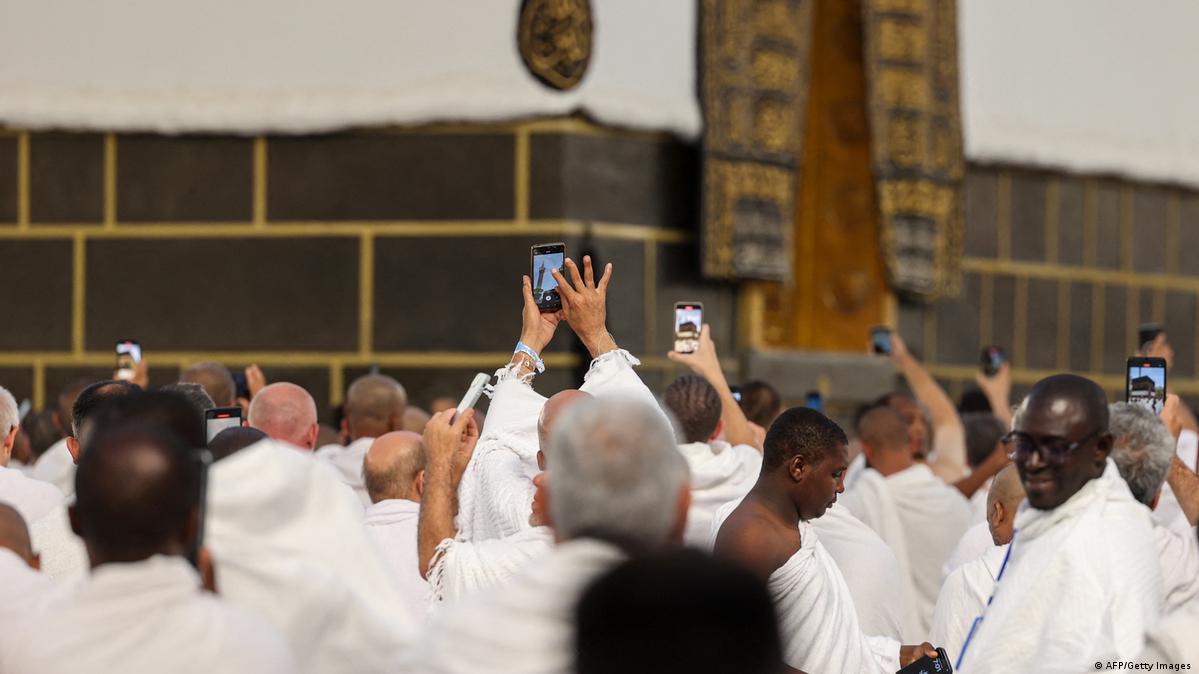 High-tech Hajj: More security, less privacy? – DW – 06/03/2025