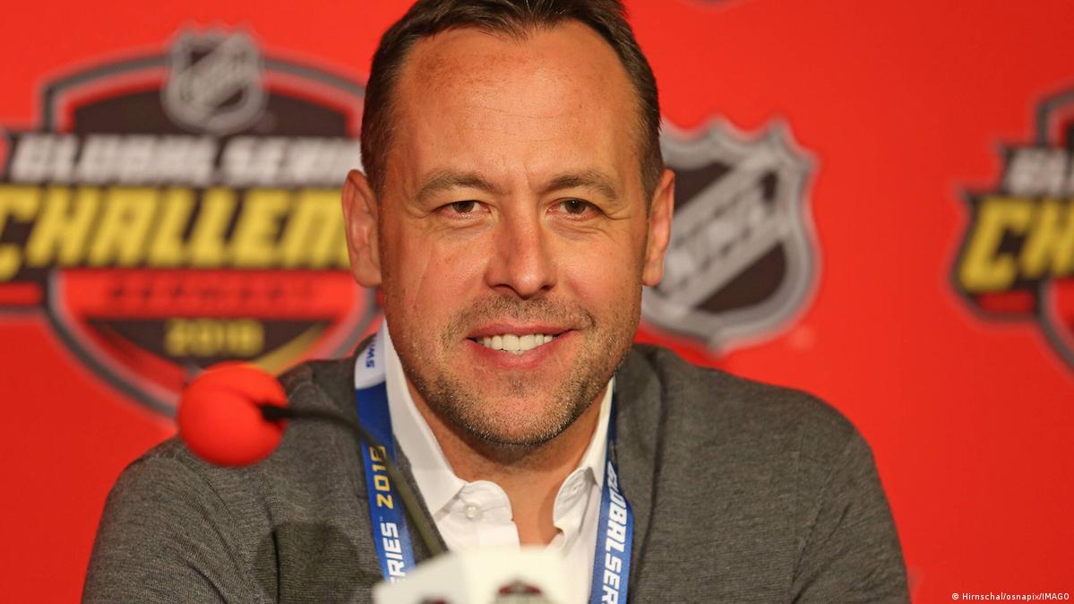 German hockey hails Sturm appointment as Boston Bruins coach