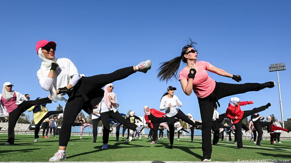 Simple ways to get fit and stay fit — In Good Shape – DW – 02/02/2024