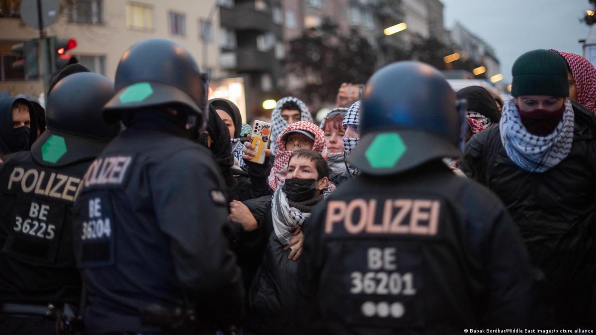 Europe rights chief flags Germany's Gaza protest response – DW – 06/19/2025