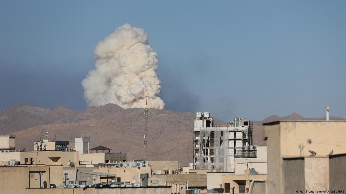 Trump to decide on action against Iran 'within next 2 weeks' – DW – 06 ...