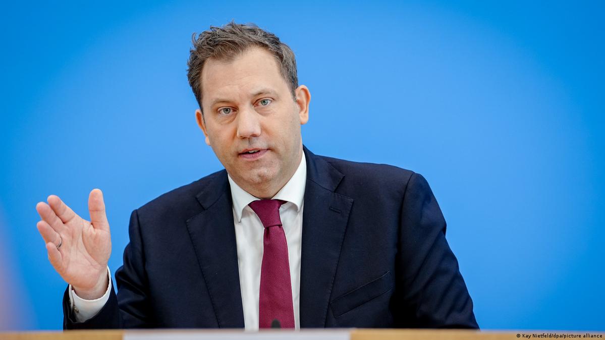 Who is Lars Klingbeil, Germany's vice chancellor? – DW – 06/27/2025