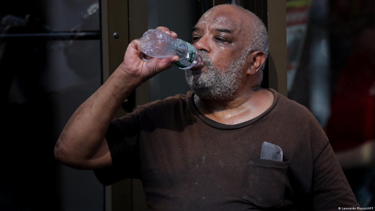 Extreme heat wave hits eastern United States