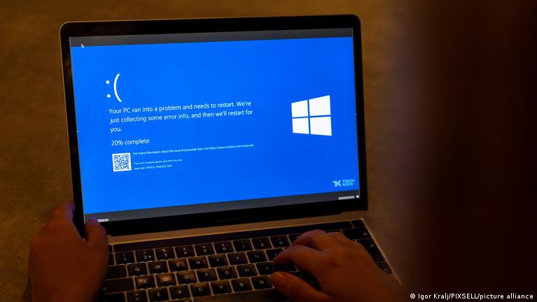 Microsoft shuts down iconic 'Blue Screen of Death' – DW – 06/27/2025