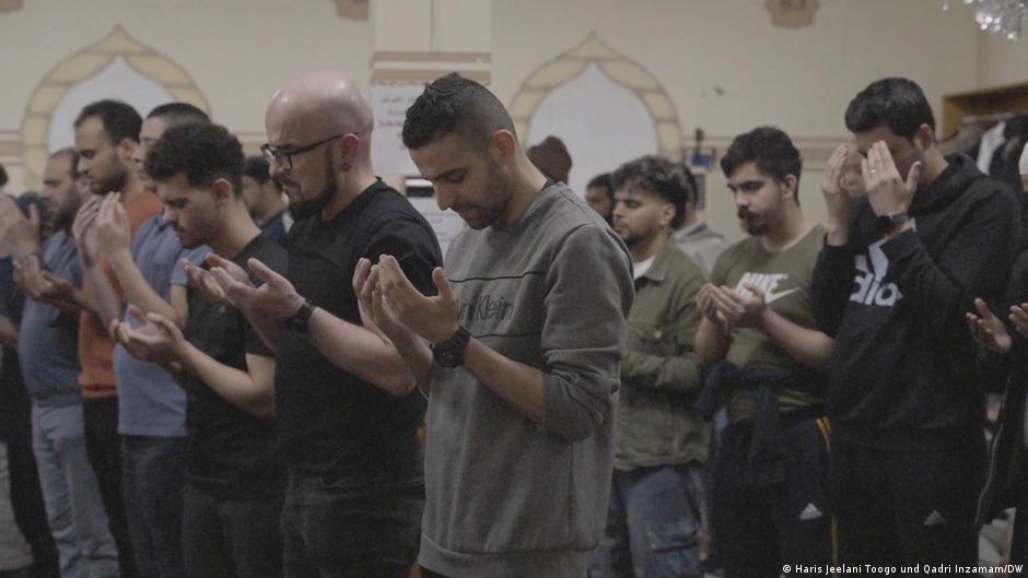 Muslims struggle to find mosque location in central Prague – DW – 06/29 ...