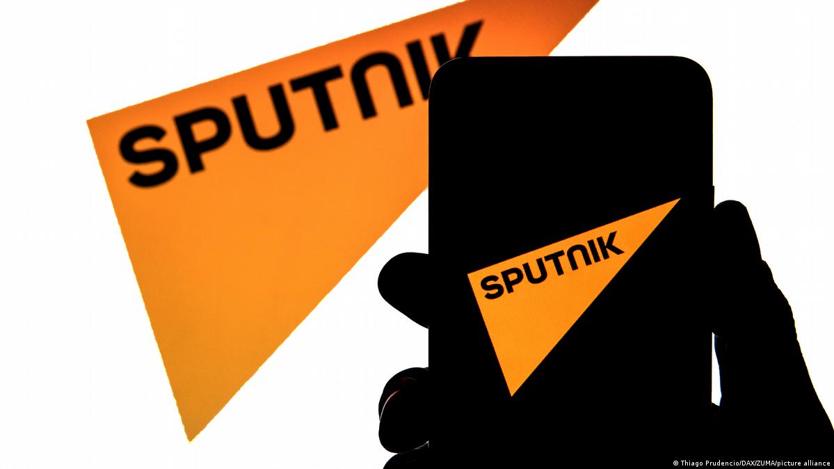 Azerbaijan police raid Russia's Sputnik media offices – DW – 06/30/2025