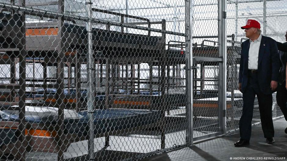 El "Alcatraz de los caimanes" cumple un mes en funcionamiento – DW – 08/08/2025