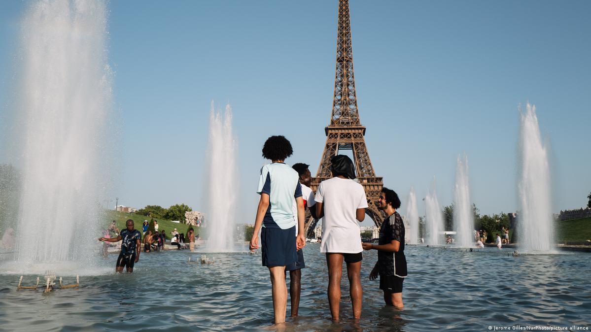 Europe heat wave intensifies as fresh warnings issued – DW – 07/03/2025