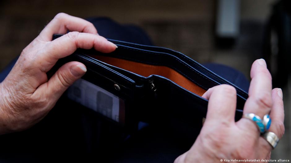 FAZ: România, austeritate extremă – DW – 01.08.2025