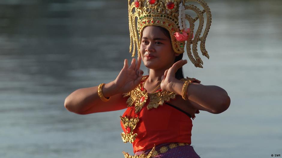 By train through Thailand's west – DW – 09/28/2025