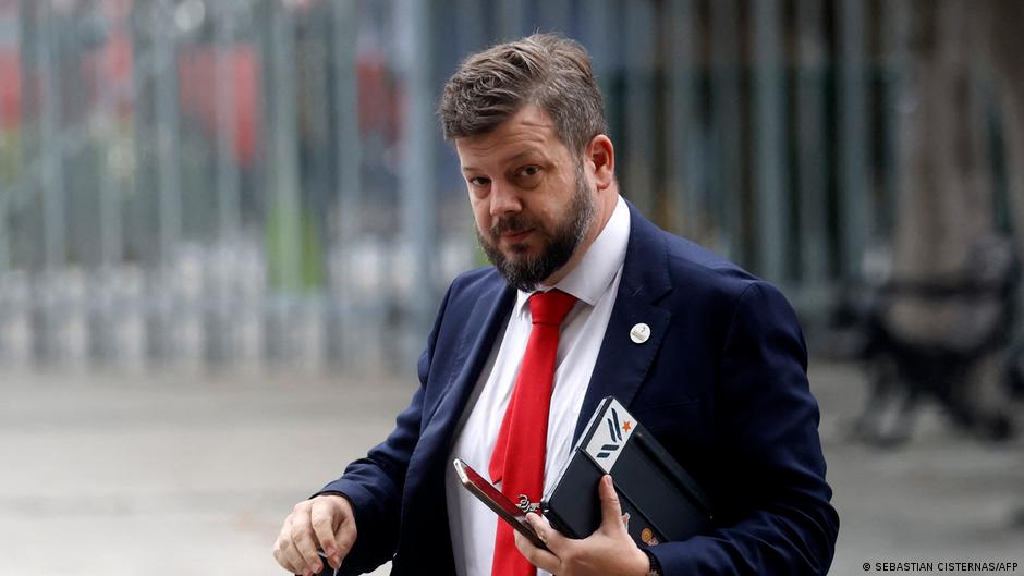 Chile: Johannes Kaiser oficializa candidatura presidencial – DW – 13/07 ...