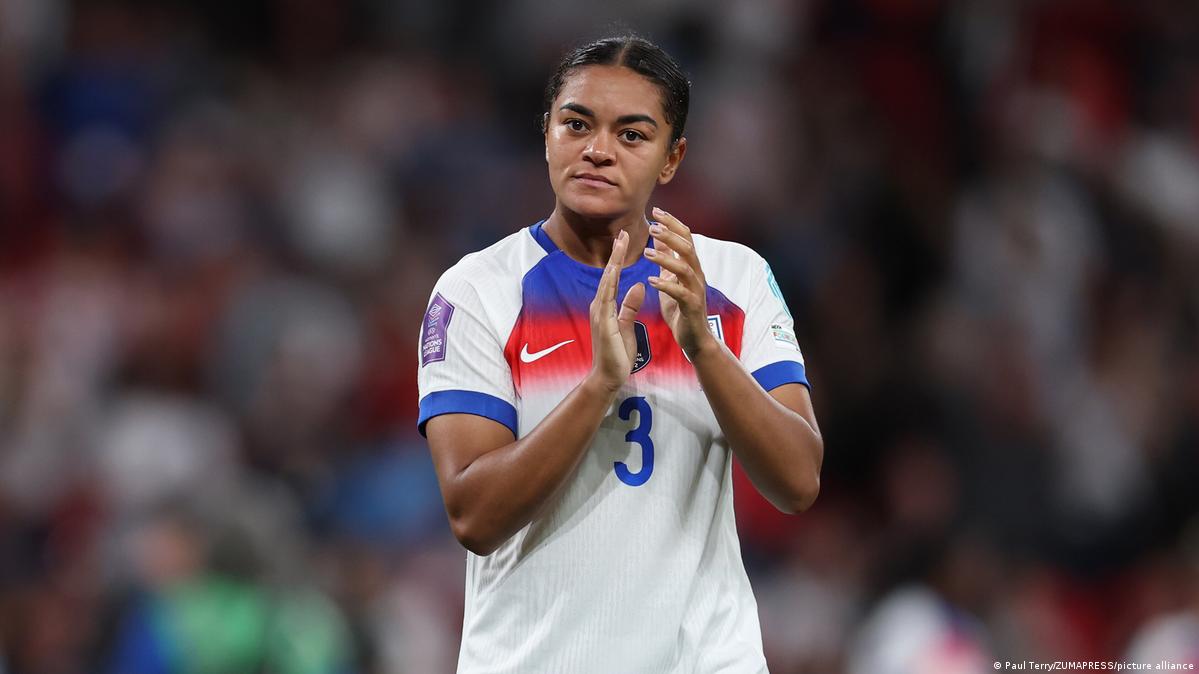 EURO 2025: Engländerin Jess Carter rassistisch beleidigt