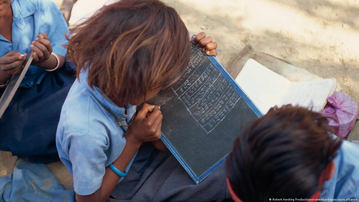 India: School children killed in Rajasthan as roof collapses