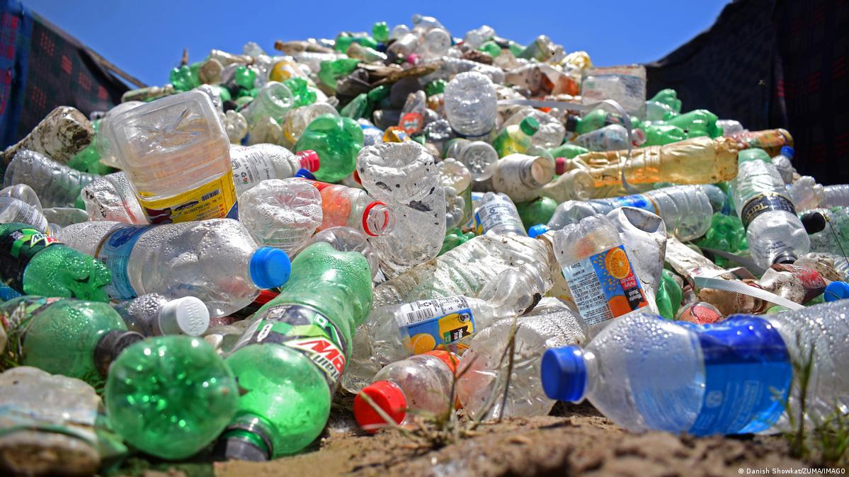 Plastic emissions could double health damage by 2040