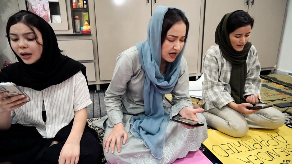 Under Taliban shadow, Afghans in Pakistan look to Germany