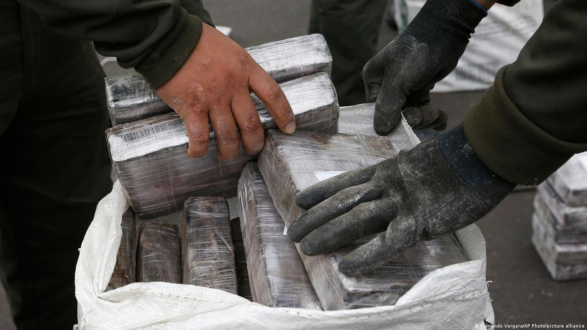 US designates Colombia's largest drug gang as terror group – DW – 12/16 ...