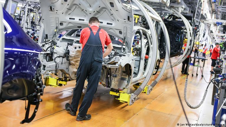 German car industry sheds 51,500 jobs in a year