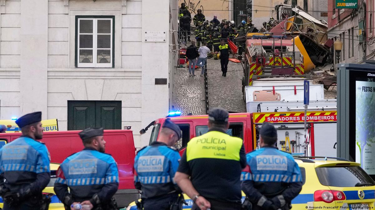 Portugal: At least 15 dead in Lisbon funicular accident – DW – 09/04/2025
