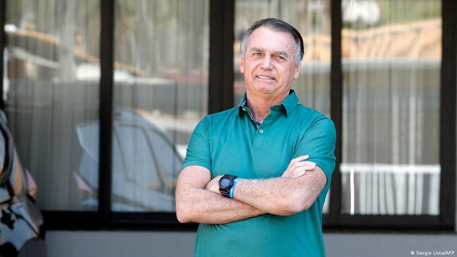 Brazil's ex-President Bolsonaro sentenced to 27 years prison – DW – 09 ...