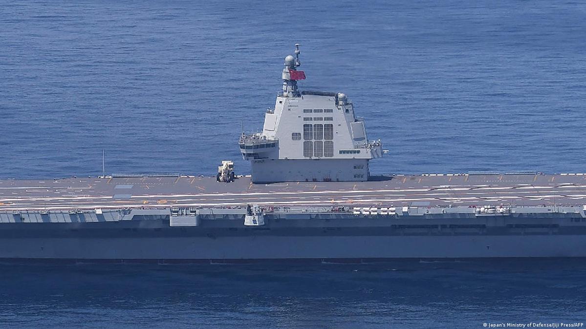 China's newest aircraft carrier sails through Taiwan Strait – DW – 09 ...