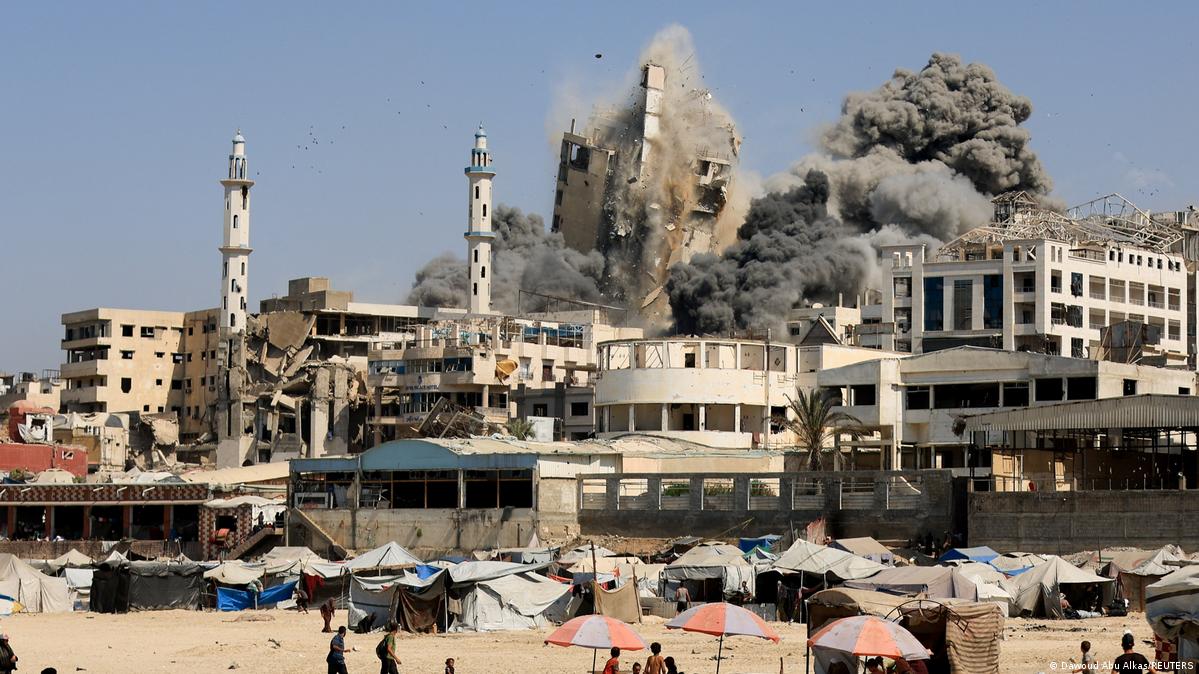 Israel has committed genocide in Gaza, UN commission says – DW – 09/16/2025