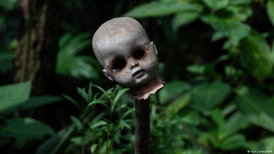 Mexico's macabre doll island draws visitors, inspires celebs – DW – 10 ...