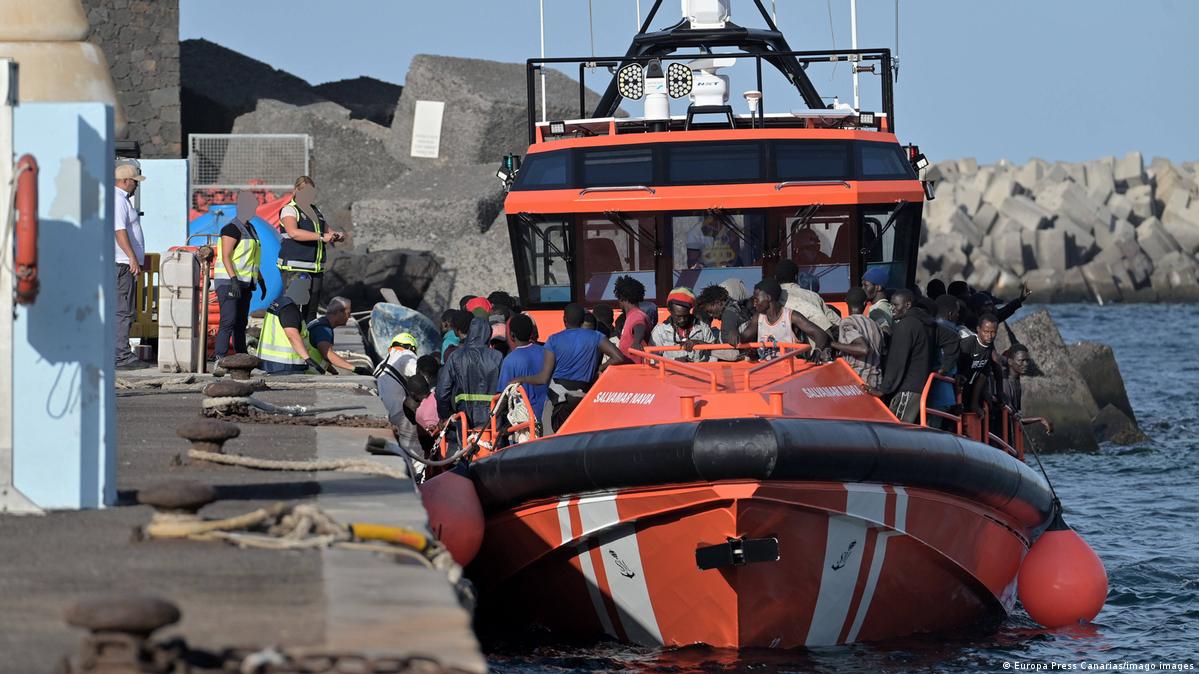 Mutuwar bakin haure a yunkurin shiga Spain – DW – 12/29/2025