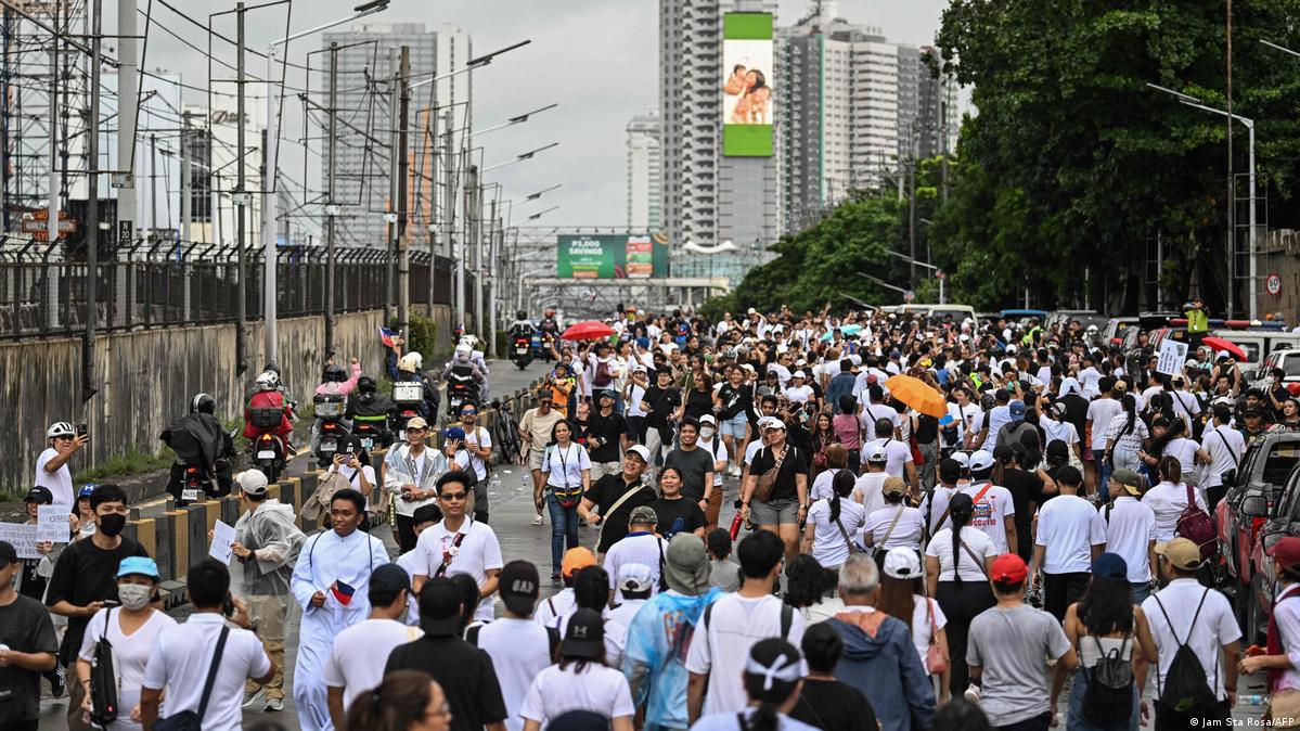 Philippinen: Zehntausende demonstrieren gegen Korruption – DW – 21.09.2025