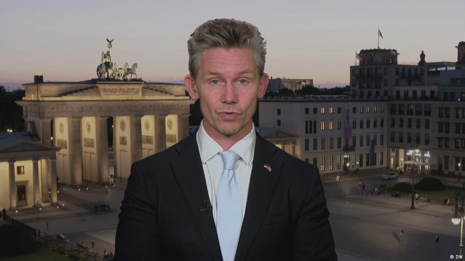 Swedish defense minister explains how Russia is testing NATO – DW – 09 ...