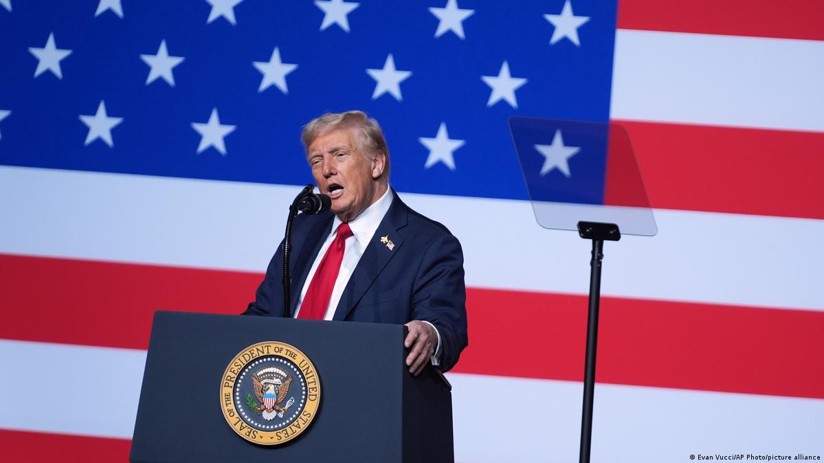 Trump cobra lealdade ideológica de generais nos EUA – DW – 30/09/2025