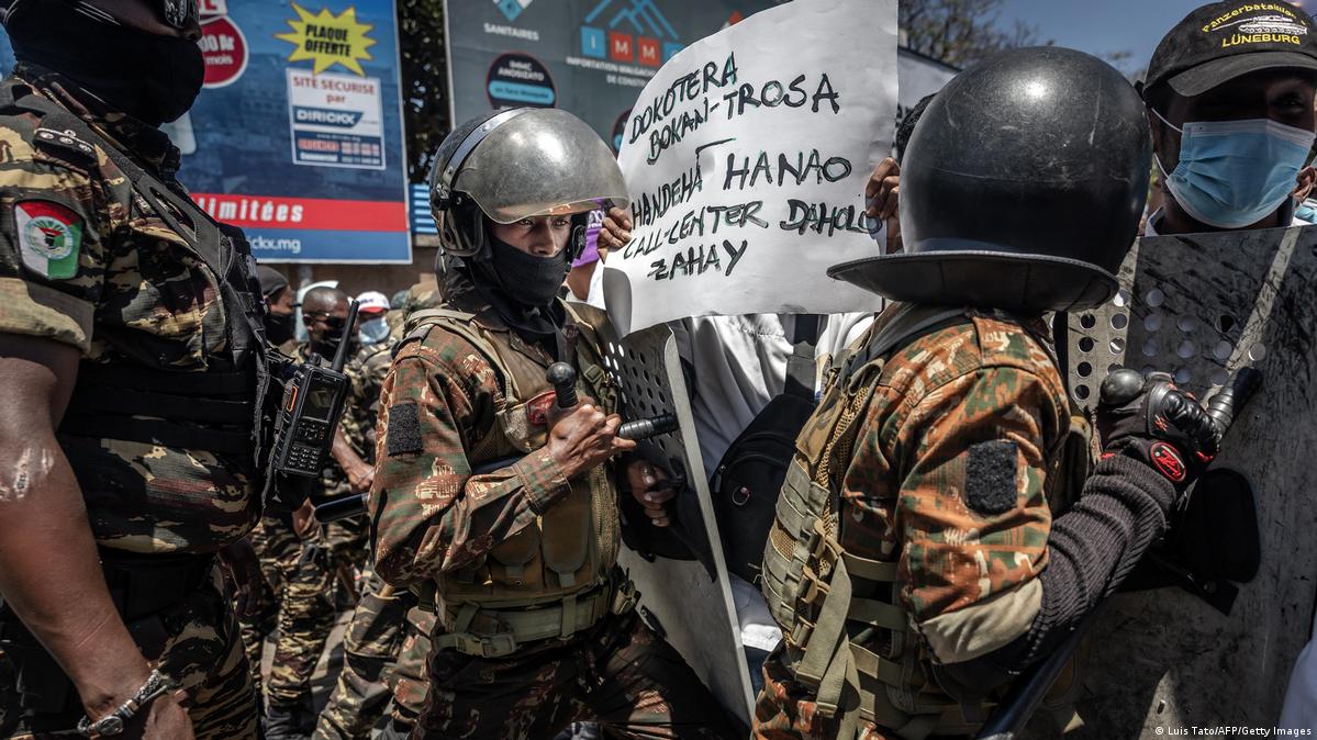 Madagascar: Why is the CAPSAT army unit so influential? – DW – 10/13/2025