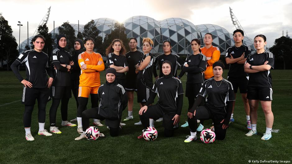 تیم زنان پناهنده افغان مجوز حضور در مسابقات فیفا را کسب کرد