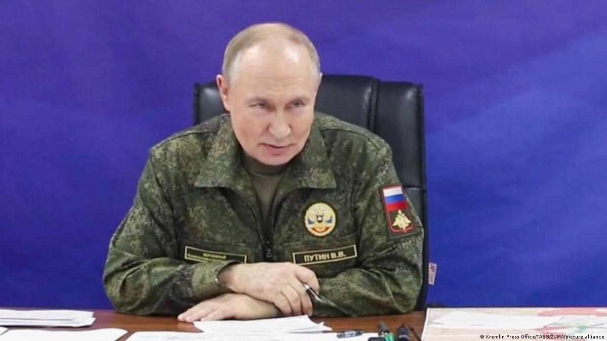 Ukraine: Russia tests nuclear 'skyfall' missile Putin says – DW – 10/27 ...