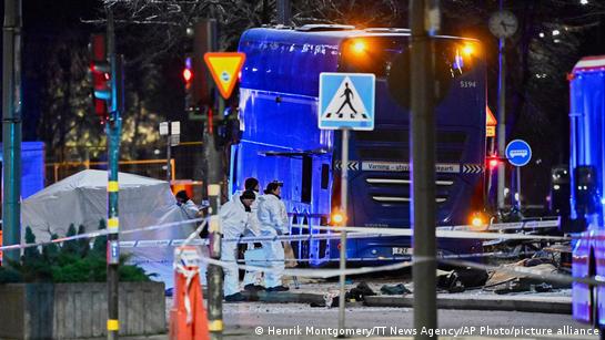 Sweden: 3 killed after bus crashes into bus stop